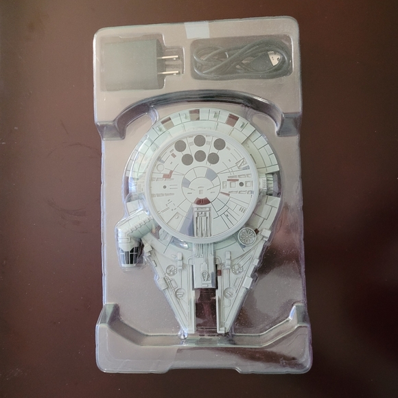 Star Wars | Cell Phones & Accessories | Geeknet Star Wars Millennium ...